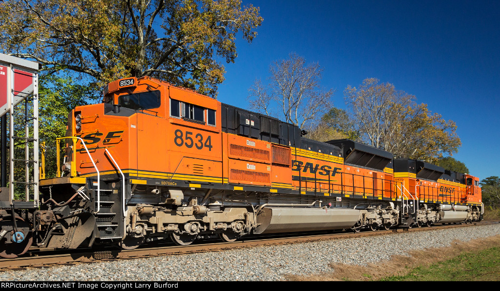 BNSF 8534